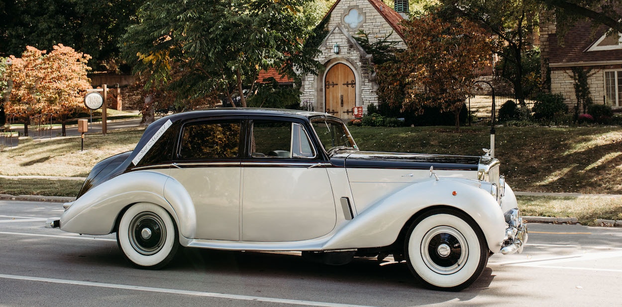 Exclusive Transportation - Wed KC Kansas City Wedding Experts